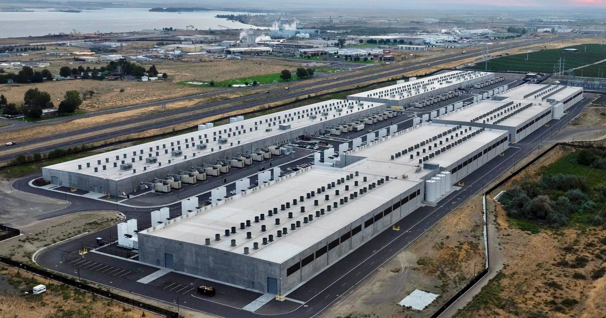 How Oregon’s Data Center Boom is Supercharging a Water Crisis - WaterWatch